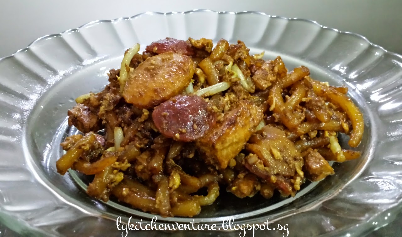 LY's Kitchen Ventures: Quick & Easy Fried Bee Thye Mak